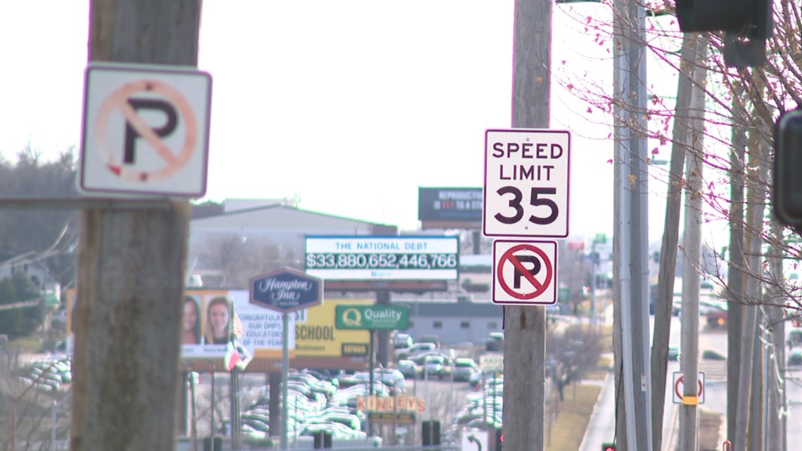 Des Moines City Council votes to lower speed limit on Fleur Drive ...