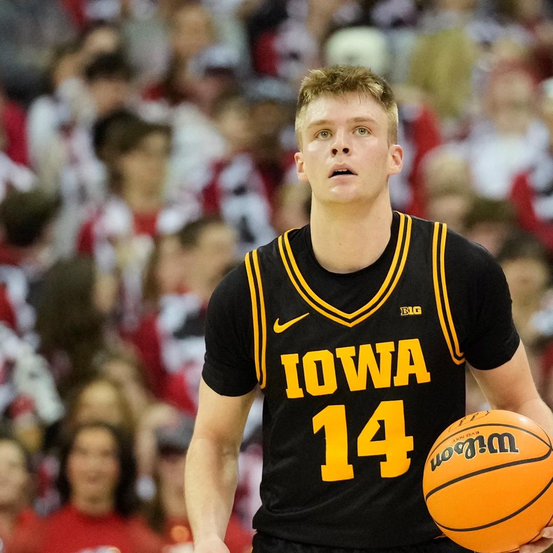 Thornton scores 24 and Ohio State holds off late rally by Iowa for 72 ...