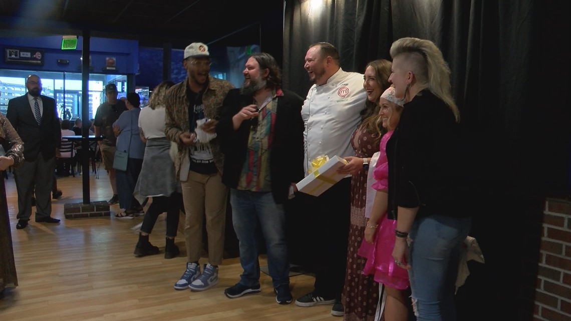 Altoona man Grant Gillon is America's newest 'MasterChef' | weareiowa.com