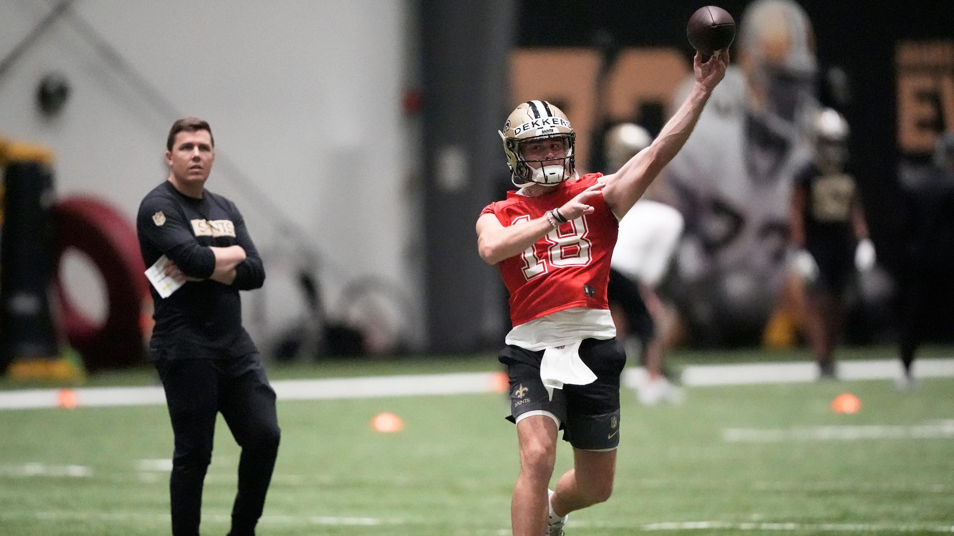 QB Hunter Dekkers hits lucky basketball shot in NFL minicamp to end ...