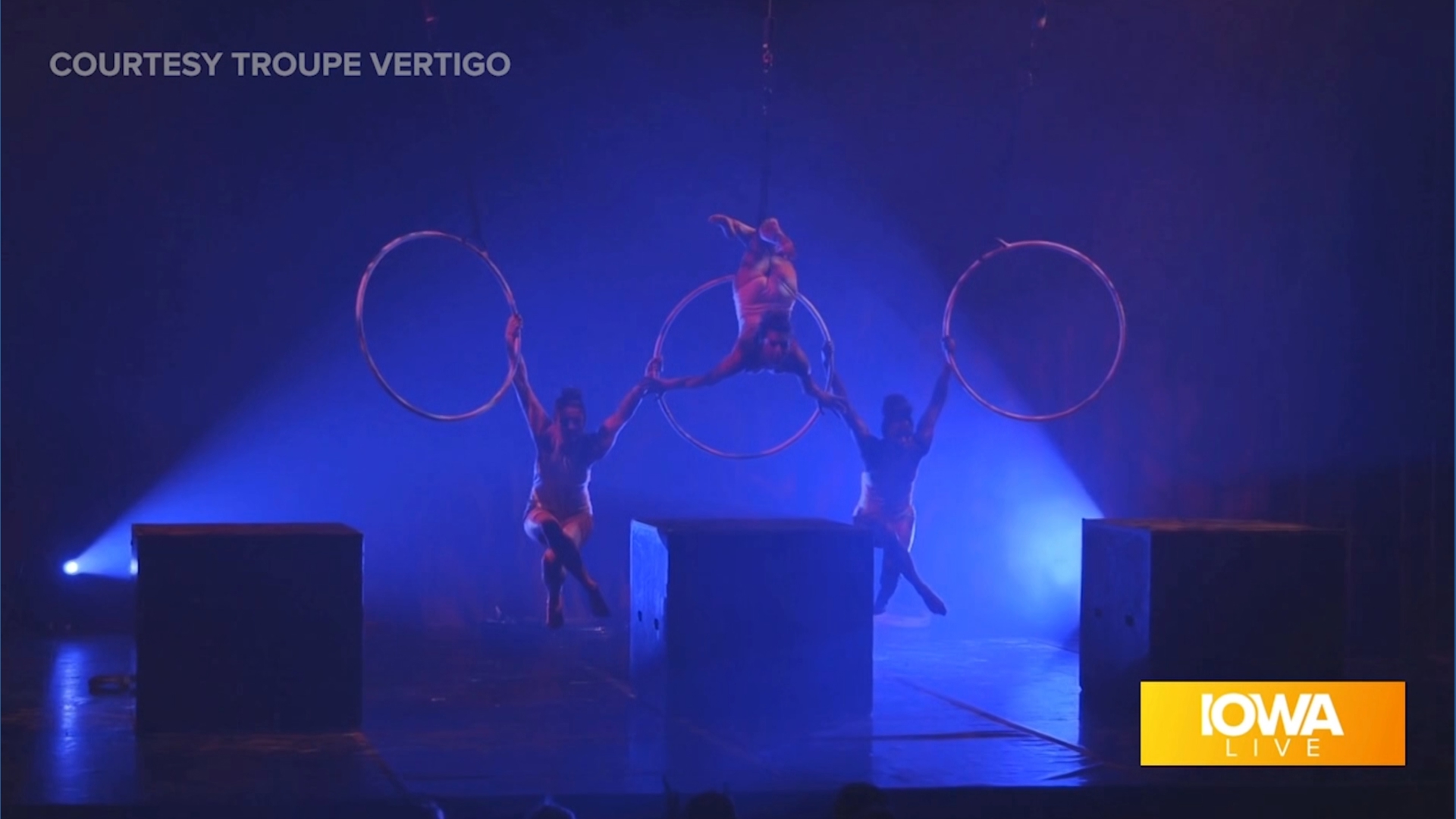 Cirque acrobats and symphonic masterpieces! It's time for New Year's ...