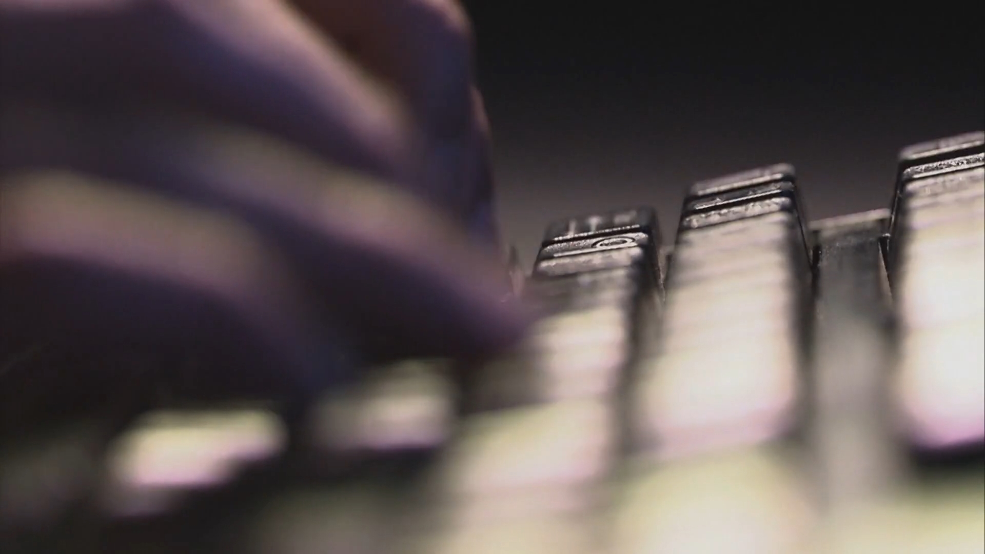 Iowa Attorney General Brenna Bird warns of holiday scams | weareiowa.com