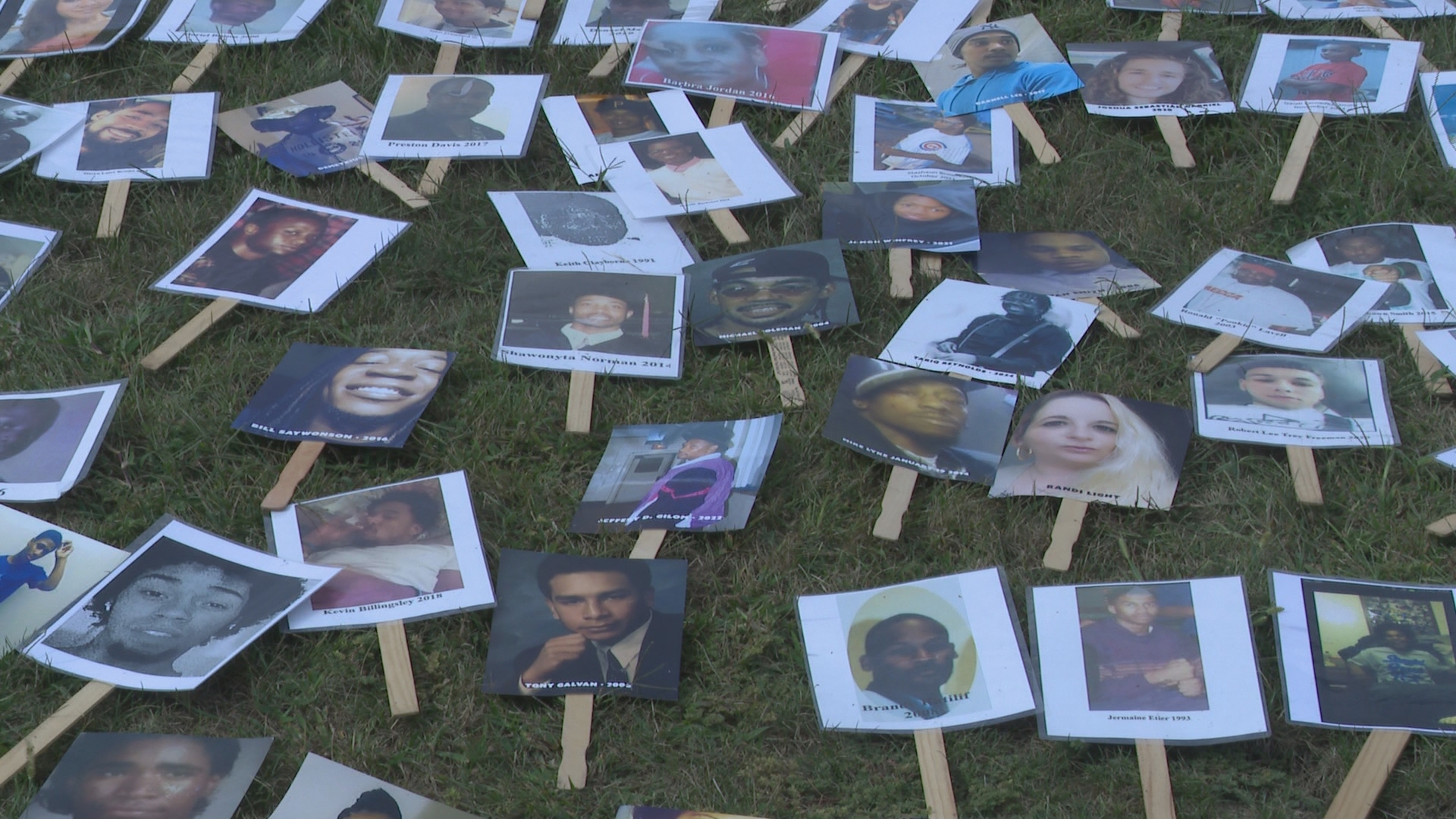 Des Moines' annual victims walk honors lives taken by violence ...