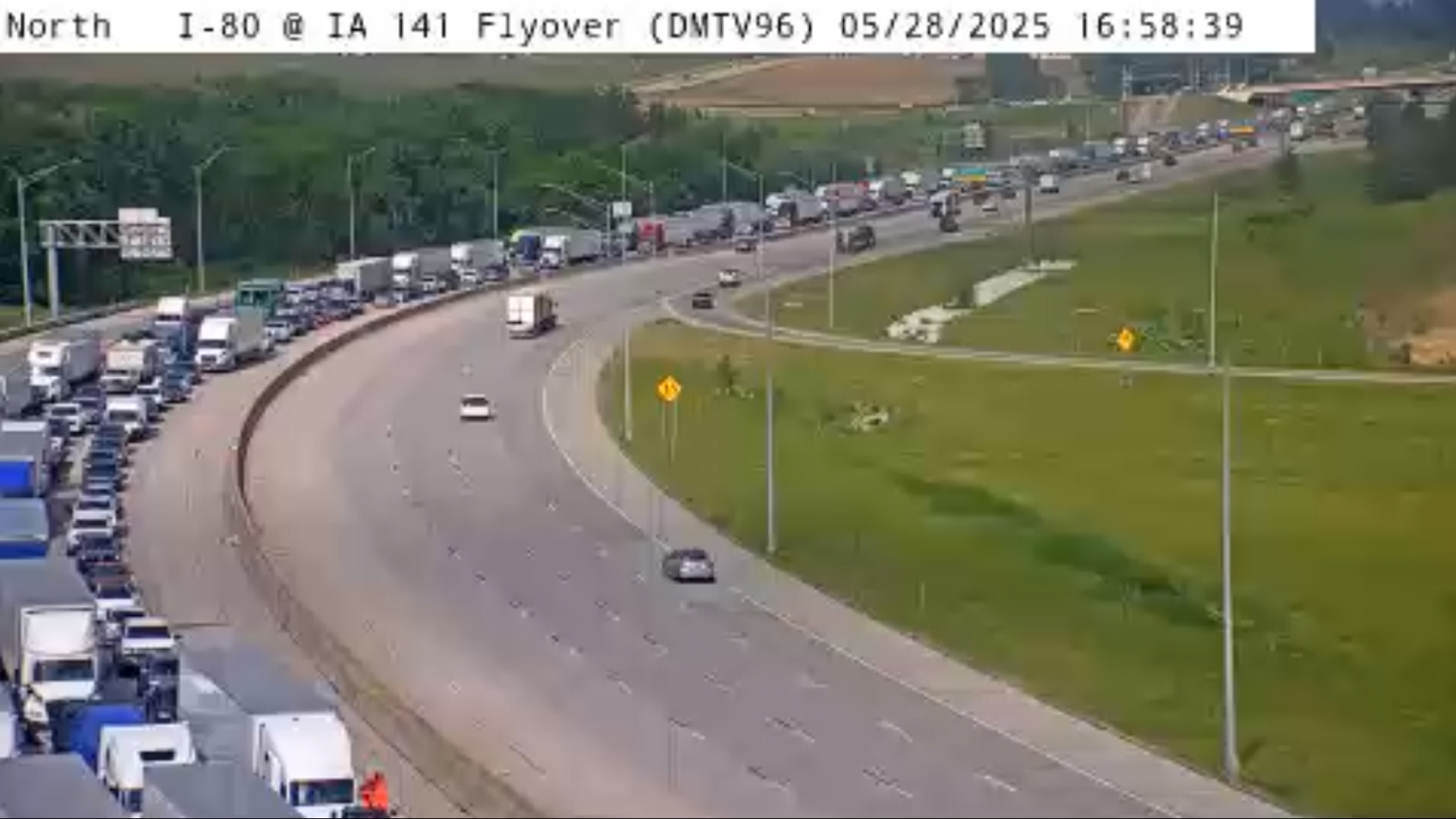 Traffic alert: I-80/35 in Clive and Urbandale experiences lengthy ...