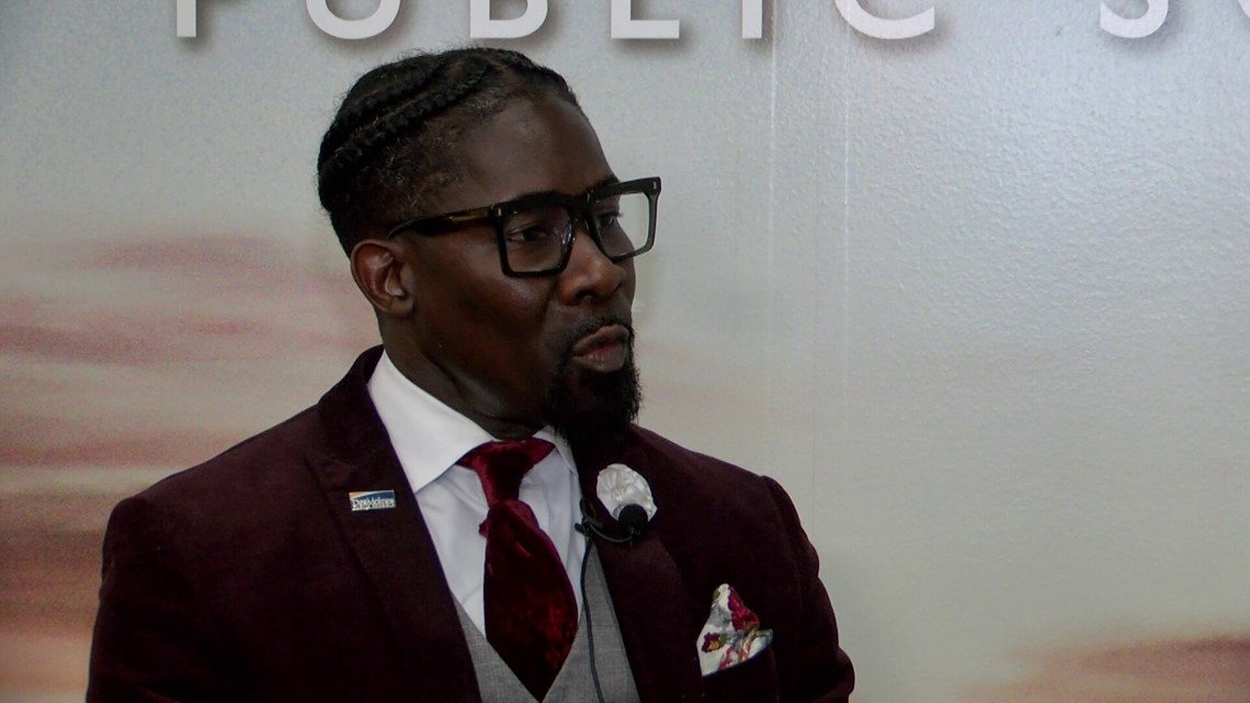 What to know about Dr. Ian Robert's detention by ICE, federal charge ...