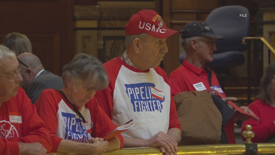 Landowners push back against Summit Carbon Solutions' proposed pipeline ...