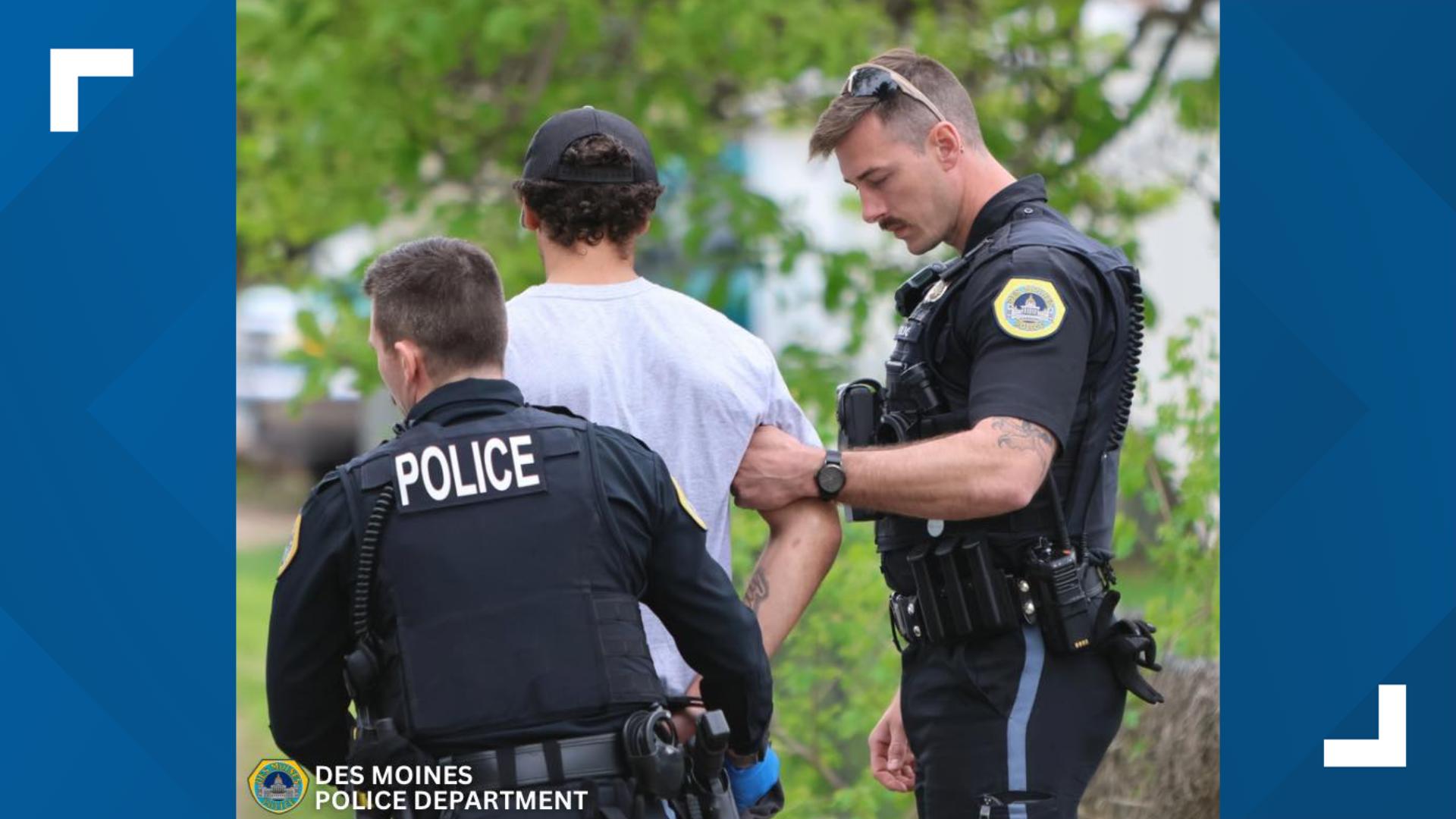 Des Moines, Iowa: Newton man steals police car, DMPD says | weareiowa.com