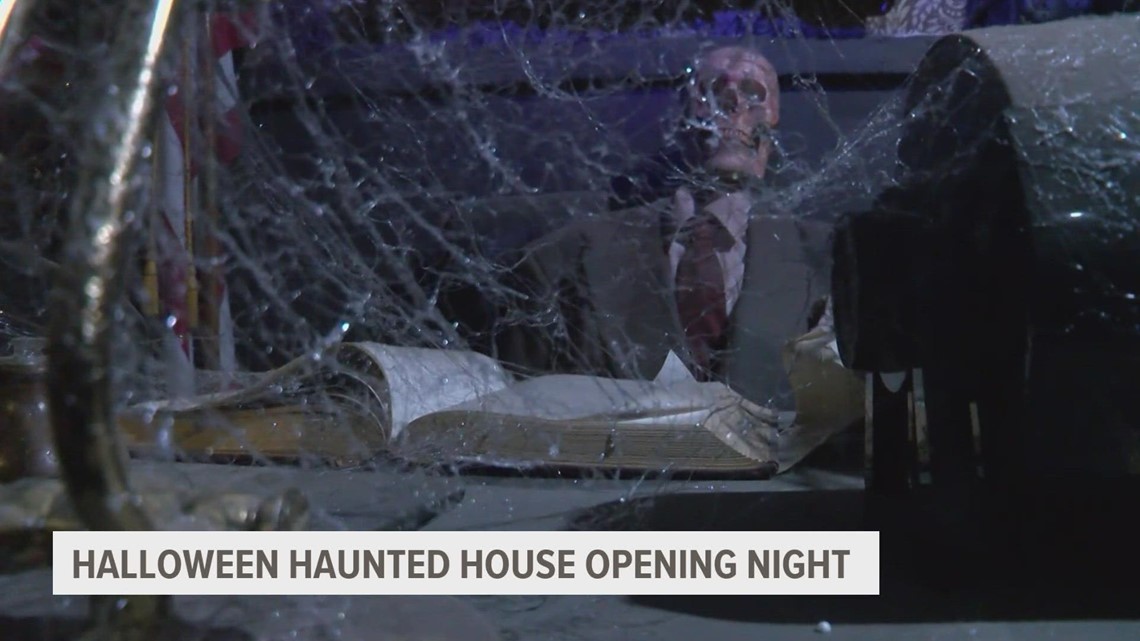 SlaughterHouse Haunted Attraction preparing to scare customers ...