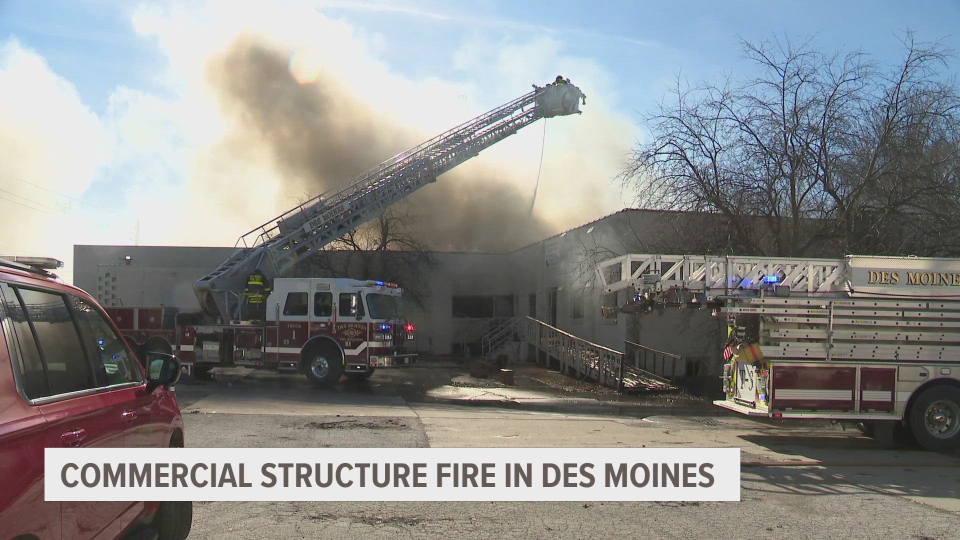 Fire at used bookstore on SW 9th Street in Des Moines causes road ...