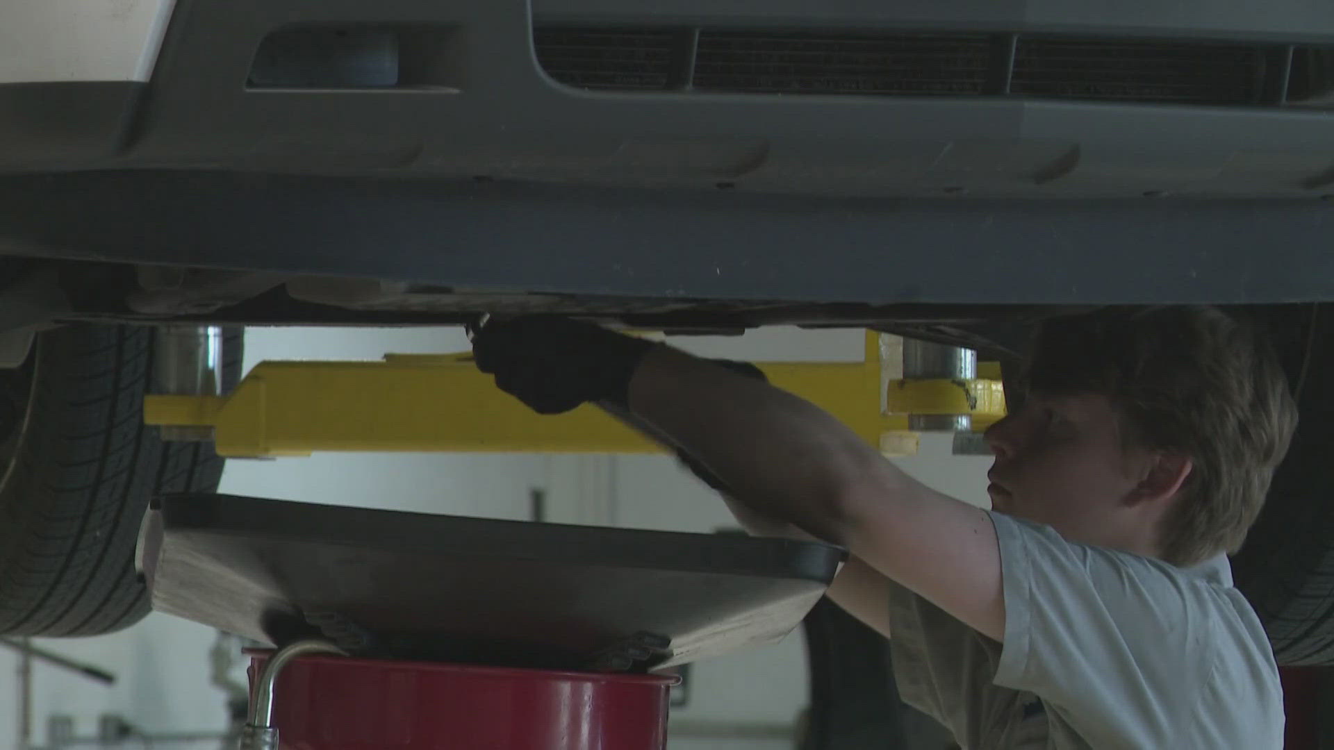 Local auto shops encourage vehicle maintenance despite rise in oil ...