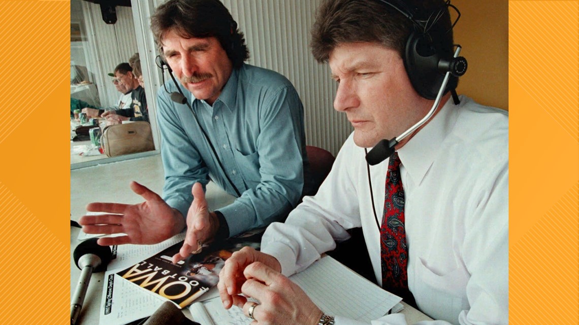 Hawkeye football broadcaster Ed Podolak stepping down | wqad.com