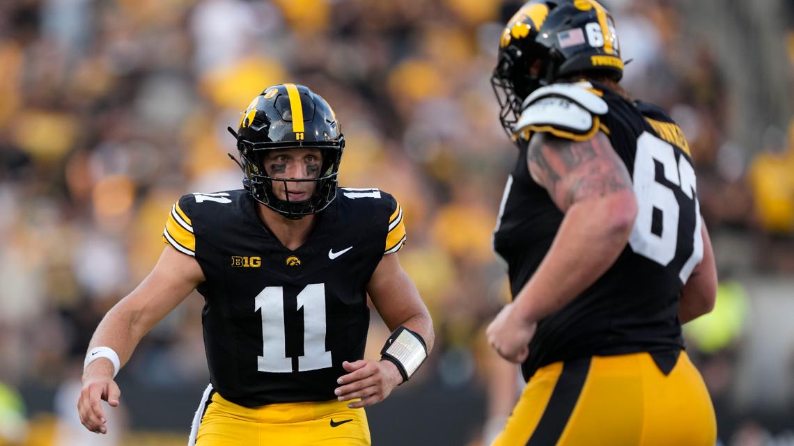 Iowa QB Mark Gronowski's status vs. Wisconsin still up in the air ...