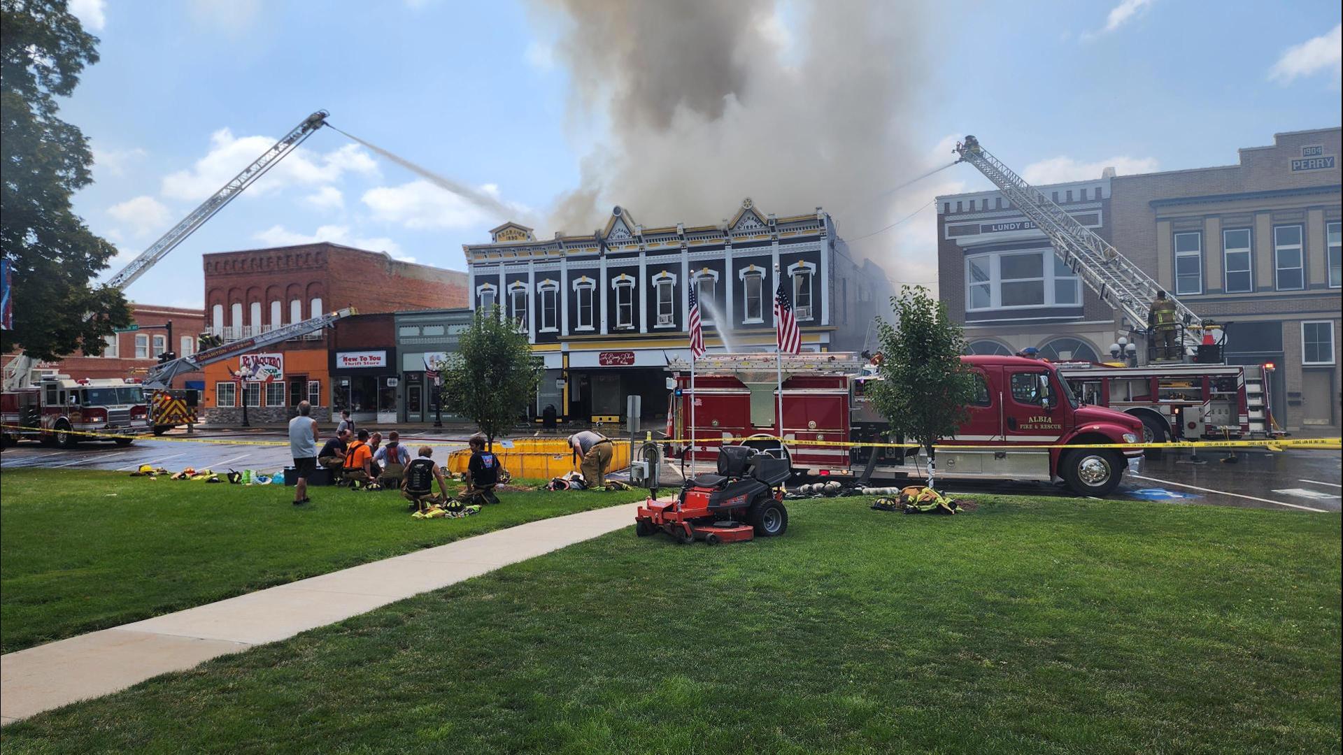 Fire engulfs building on Albia town square, emergency crews responding ...
