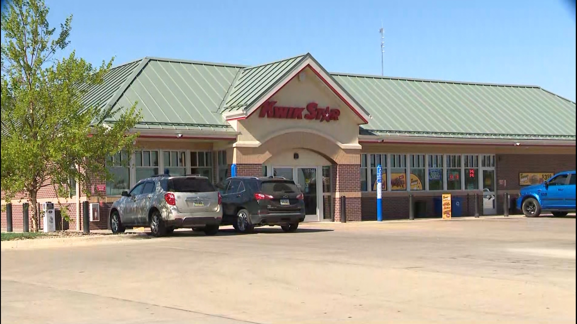 Des Moines Kwik Star early morning shooting leaves 2 injured | weareiowa.com