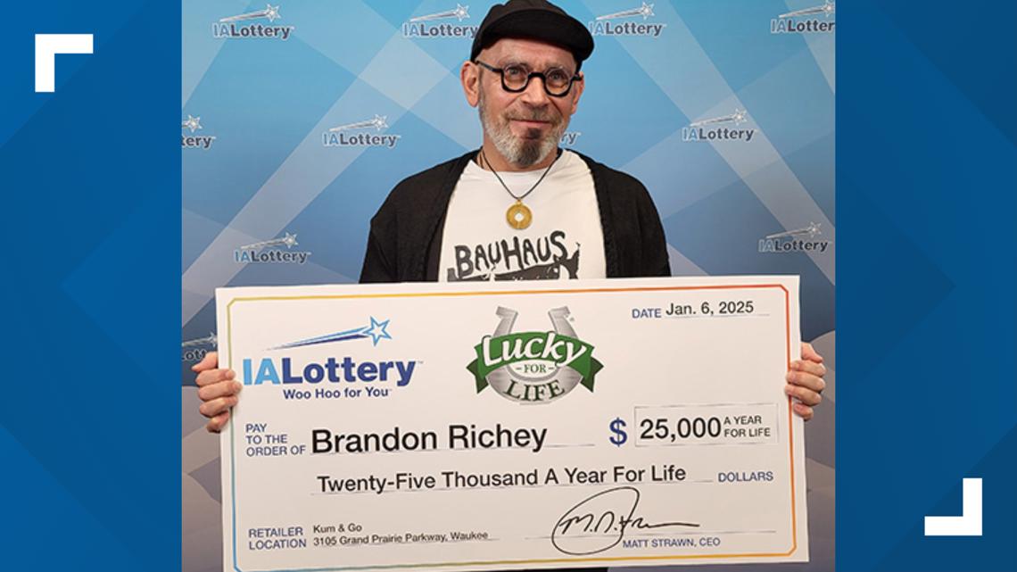 Dallas Center man wins $25,000 a year for life, Iowa Lottery says ...