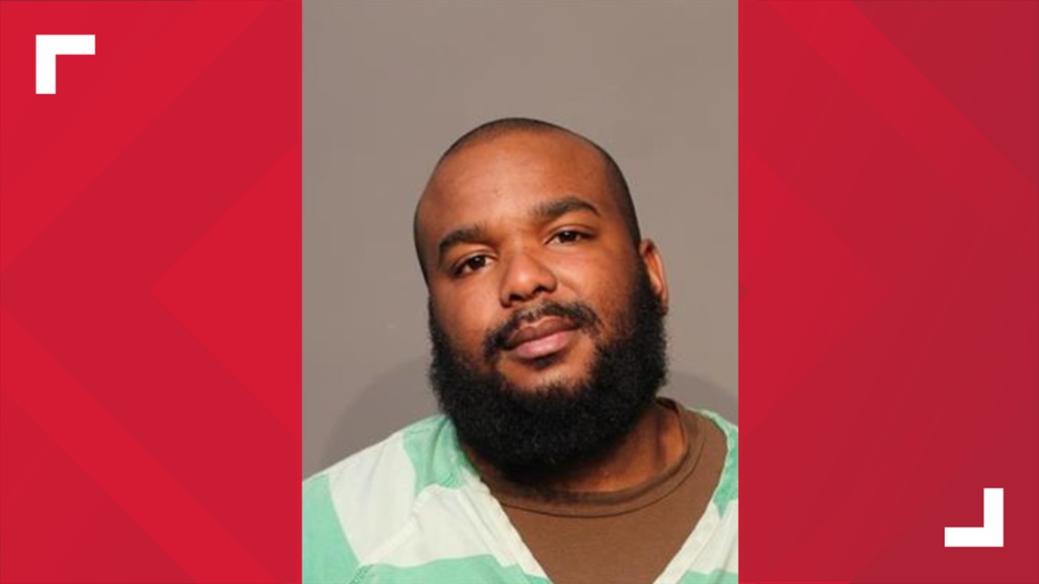 Des Moines, Iowa: Suspect arrested after 'drug-related robbery ...