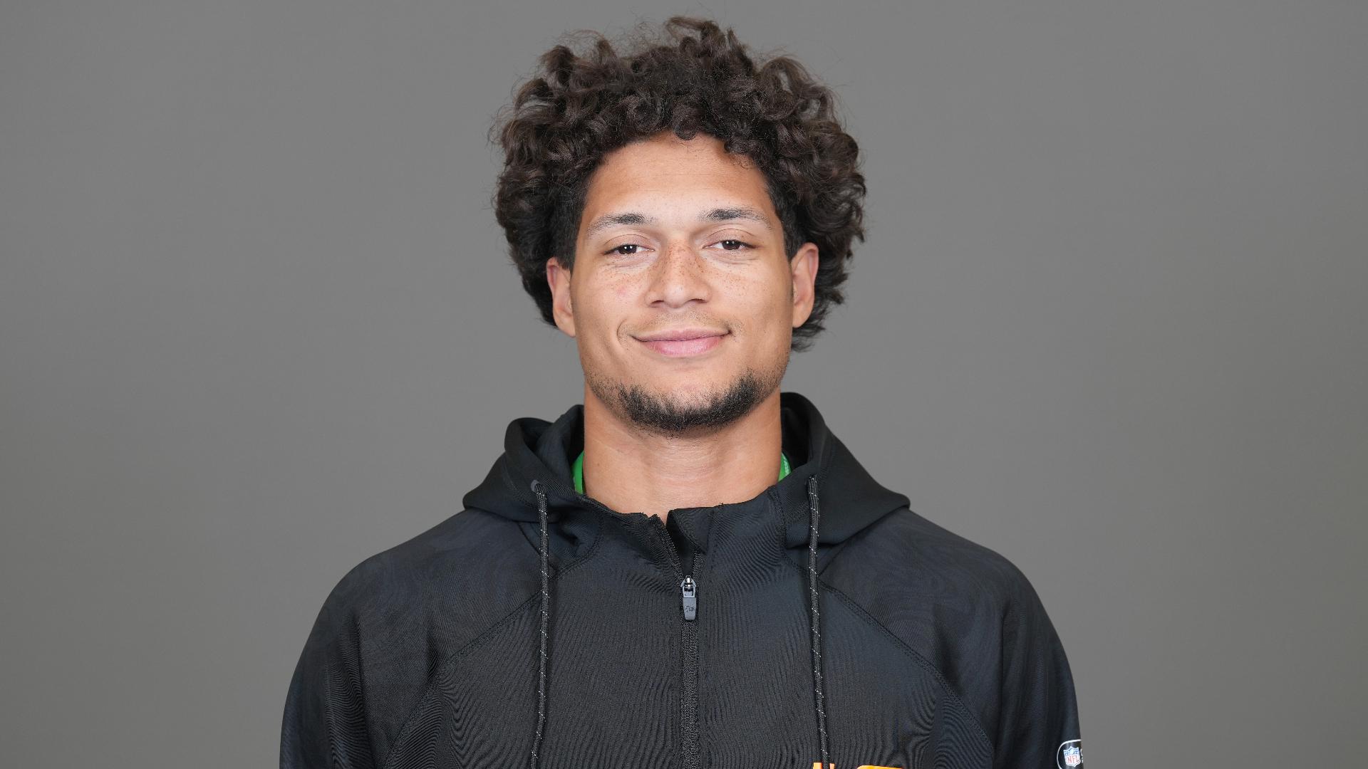 2025 NFL Draft: Houston Texans select Jayden Higgins with No. 34 ...