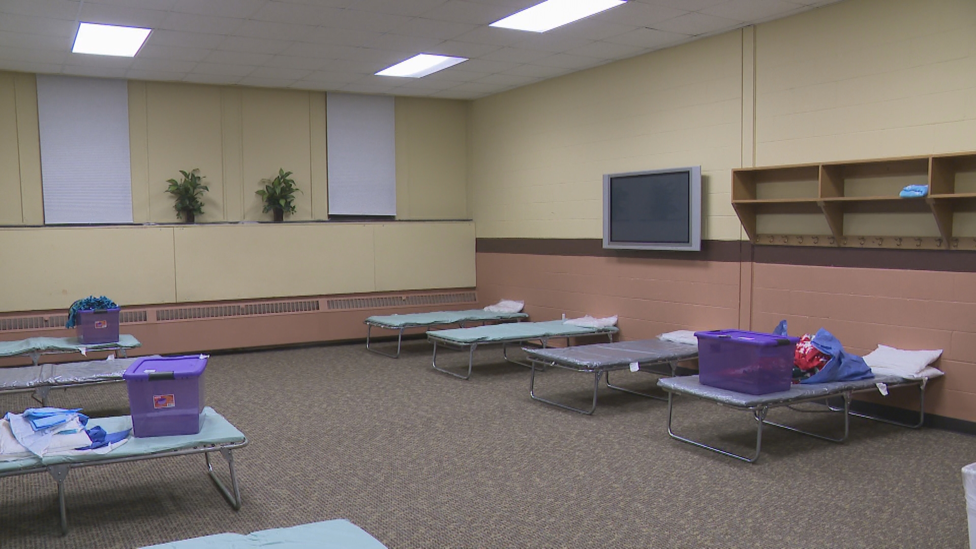 New overnight warming shelter in Story County offers refuge from ...