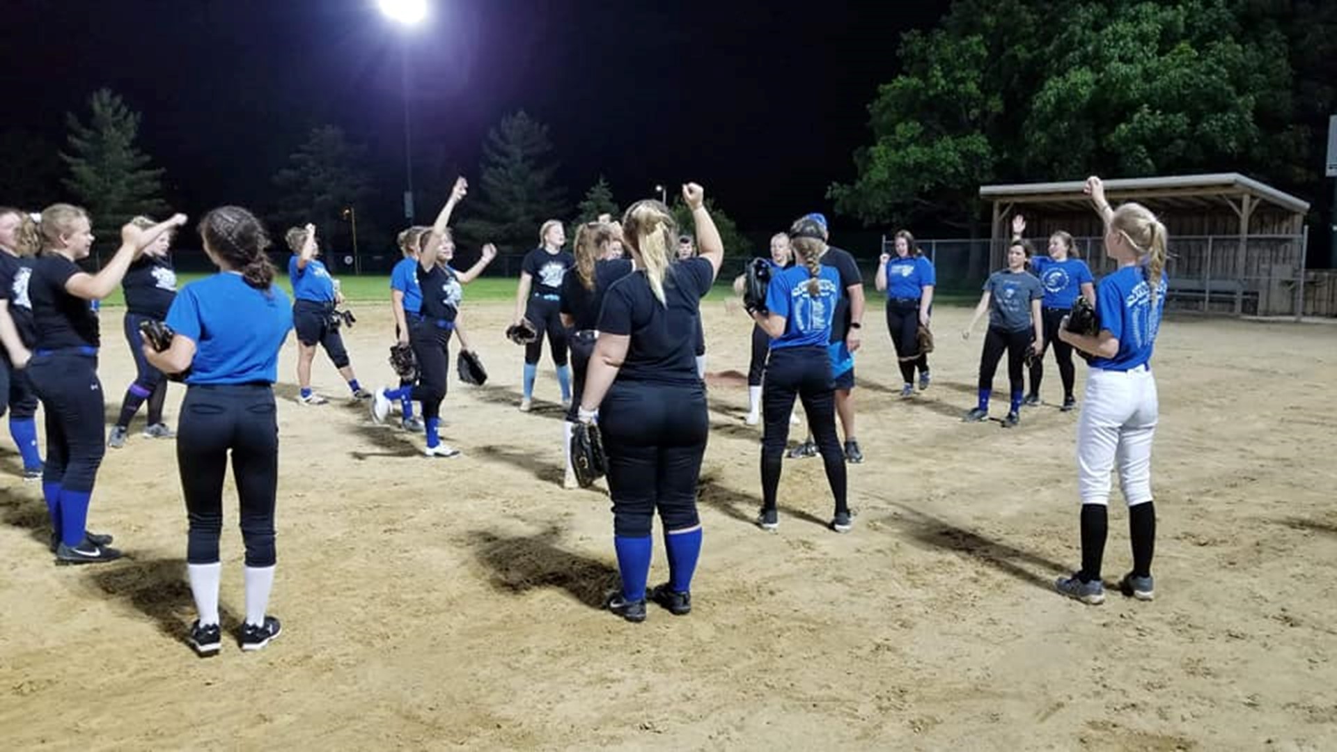 Collins-Maxwell baseball, softball teams kick off summer sports season ...