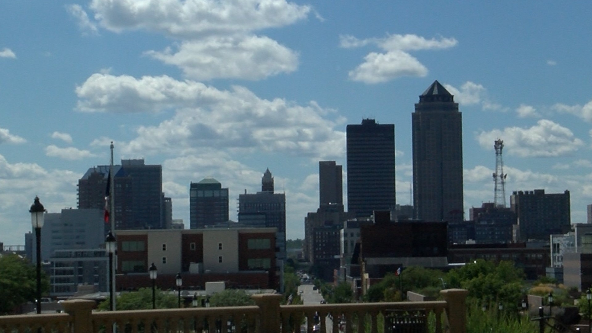 Des Moines leaders outline next budget proposal, warn of future cuts ...