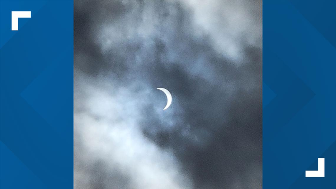 Solar eclipse live photos, videos from Iowa | April 8 updates ...