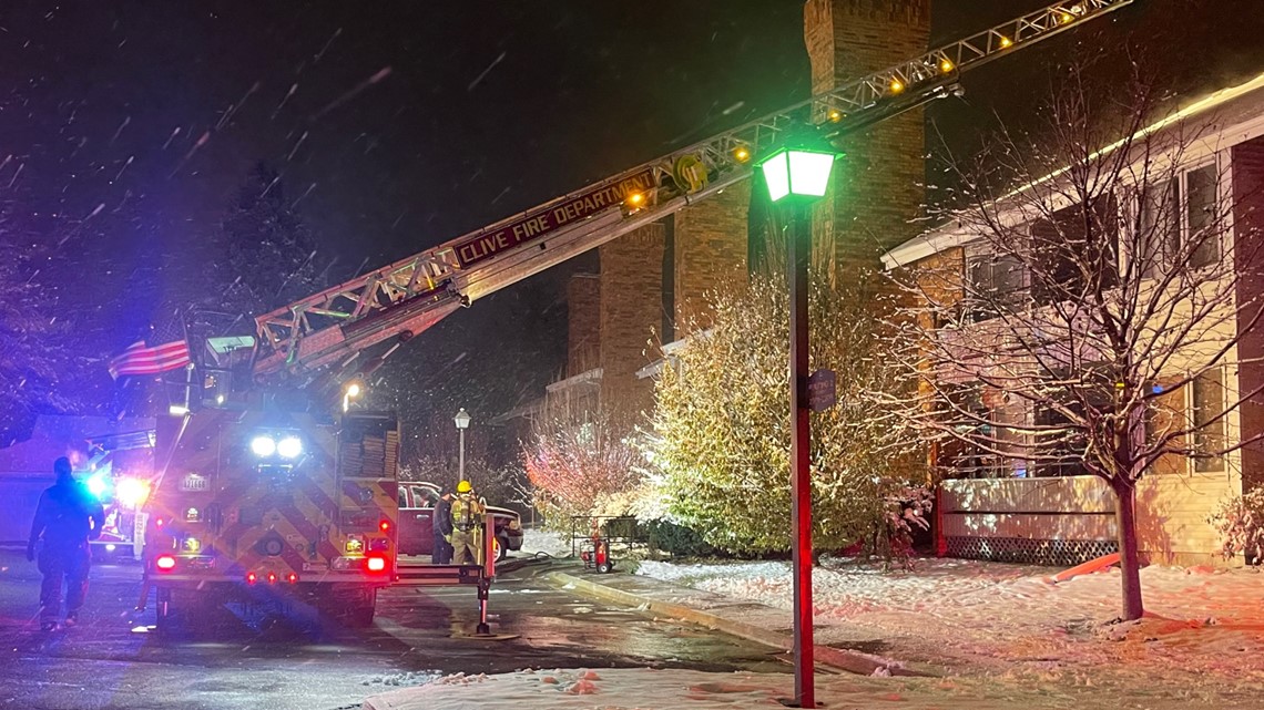 West Des Moines, Clive fire crews respond to condominium fire ...