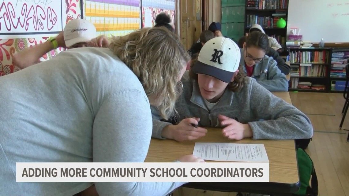 DMPS adding more Community School Coordinators | weareiowa.com
