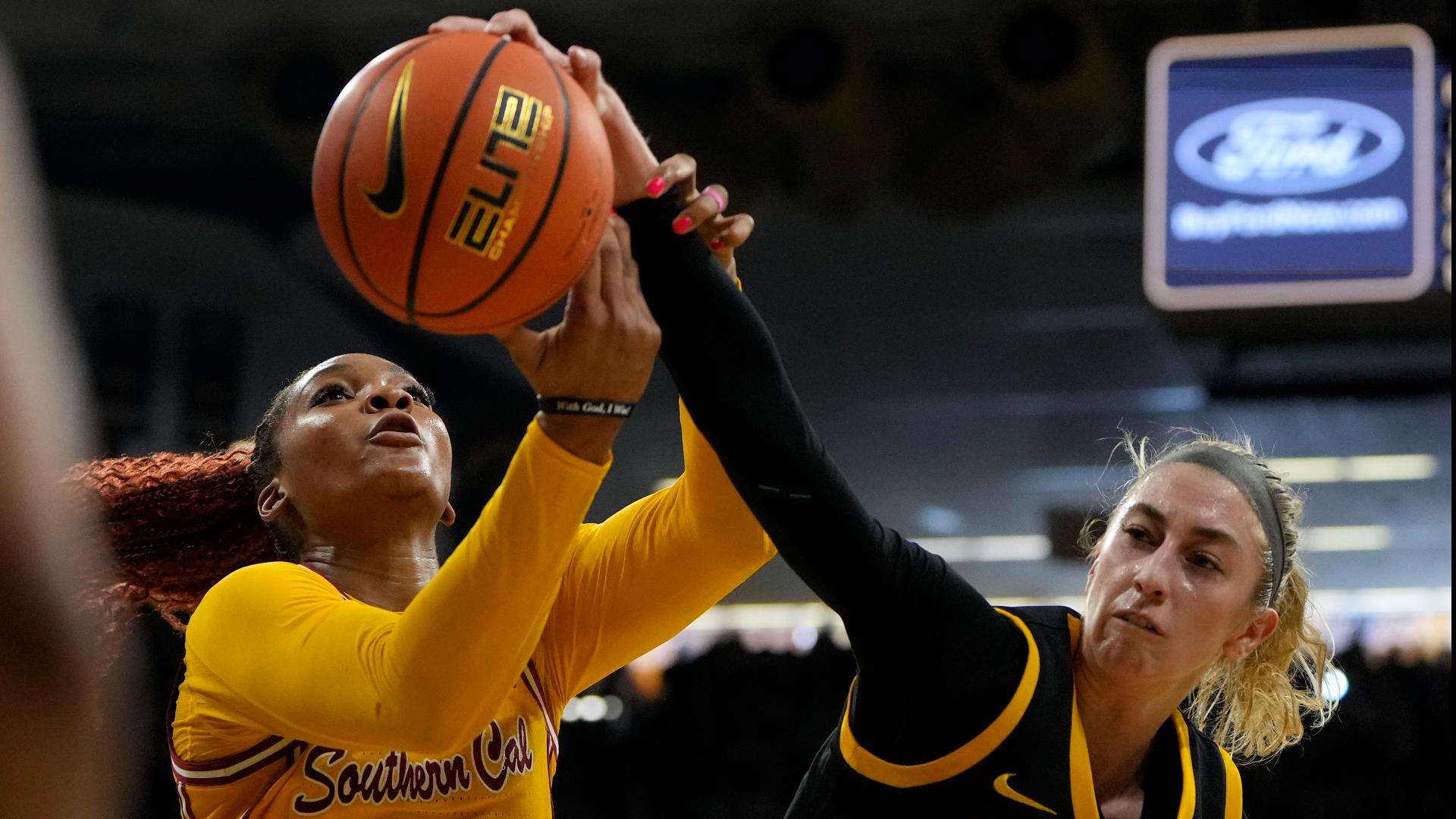 Iowa upsets No. 4 USC, 76-69, as Hawkeyes retire Caitlin Clark's jersey ...