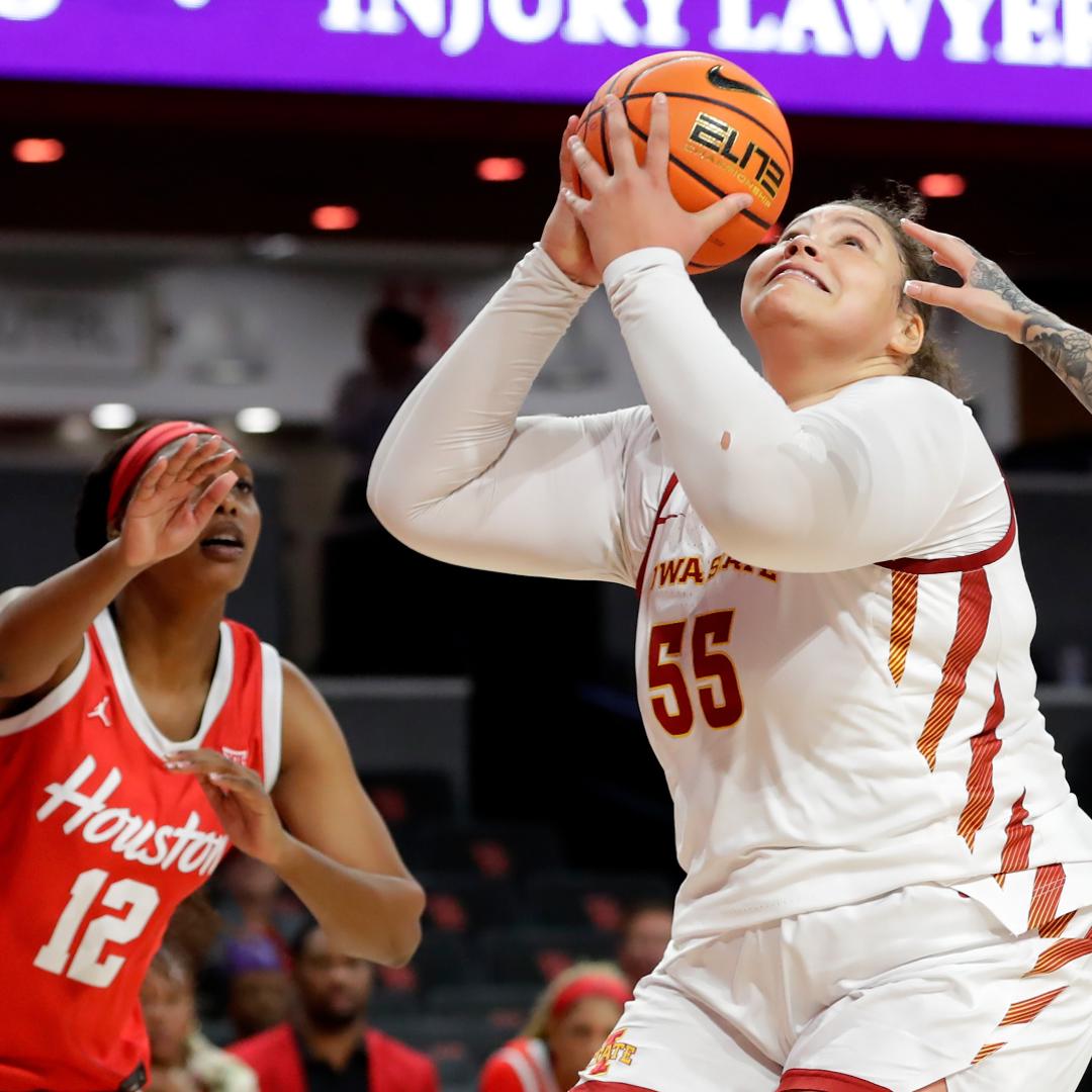 Audi Crooks has 5th straight game of at least 30 points in No. 10 Iowa ...