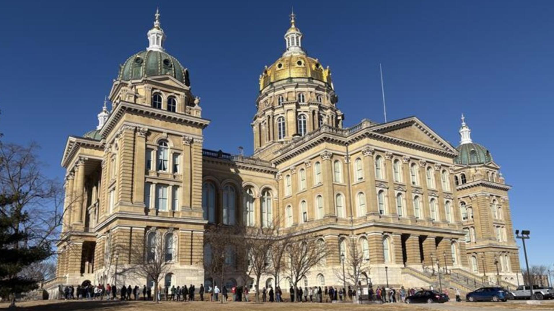 Iowa politicians consider potential governor run in 2026 | wqad.com