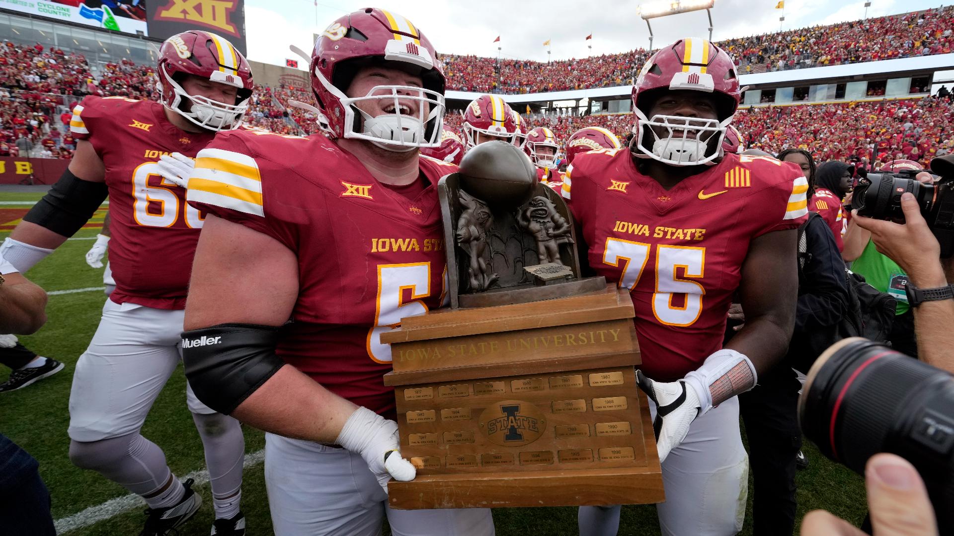 Top plays, highlights from ISU's win over Iowa in annual Cy-Hawk game ...