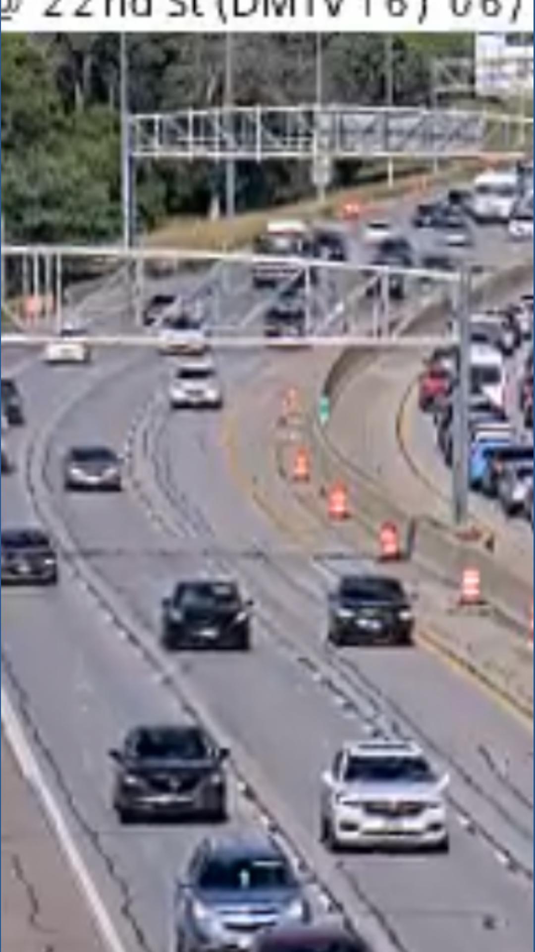 I-235 crash closes lanes, causes major West Des Moines delays ...