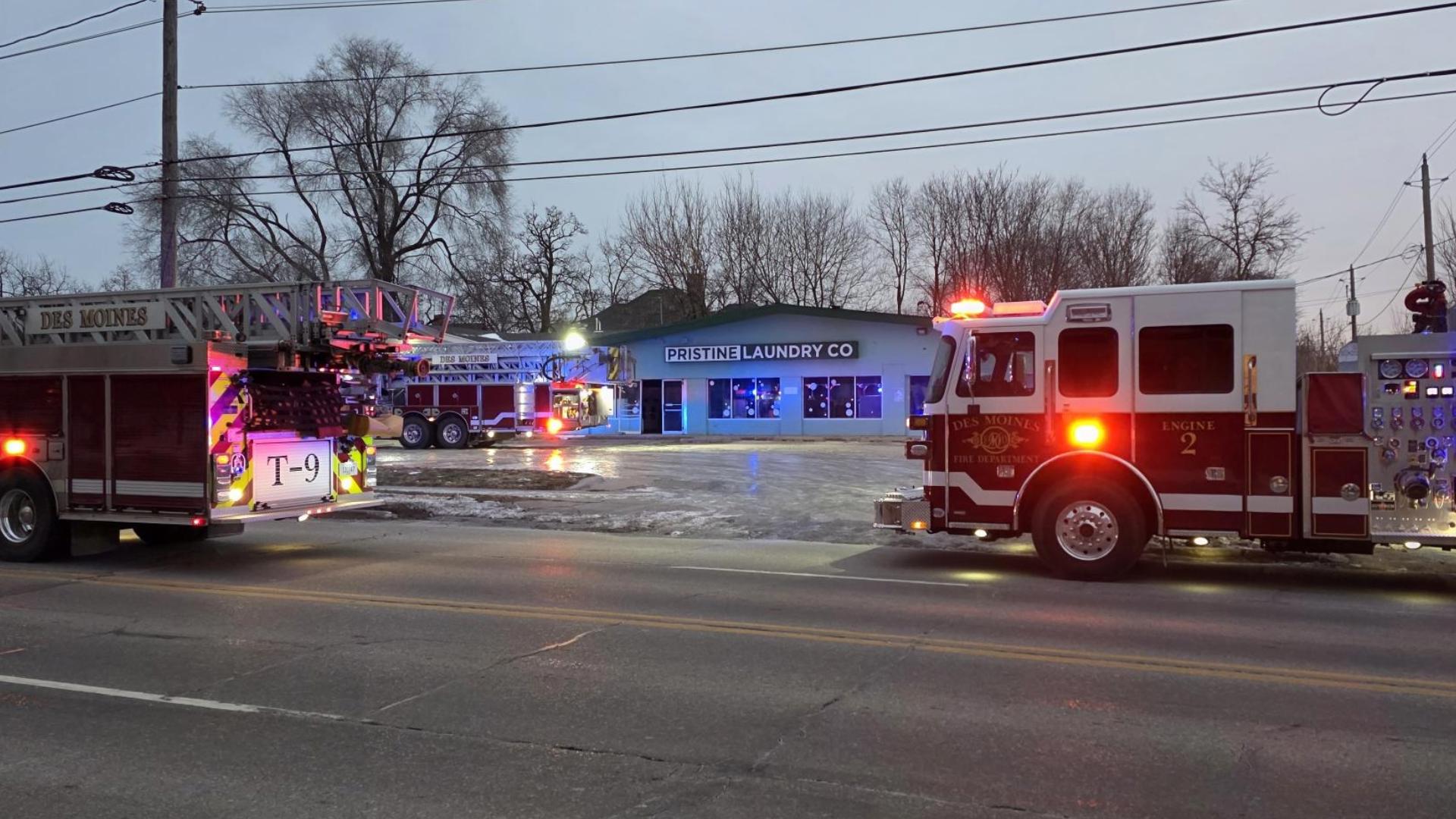 Des Moines Fire Department responds to commercial structure fire in ...