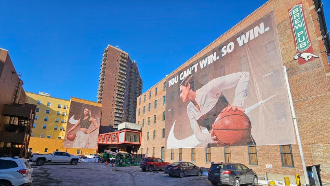 Caitlin Clark Nike 'So win' banner hung on Court Avenue | weareiowa.com