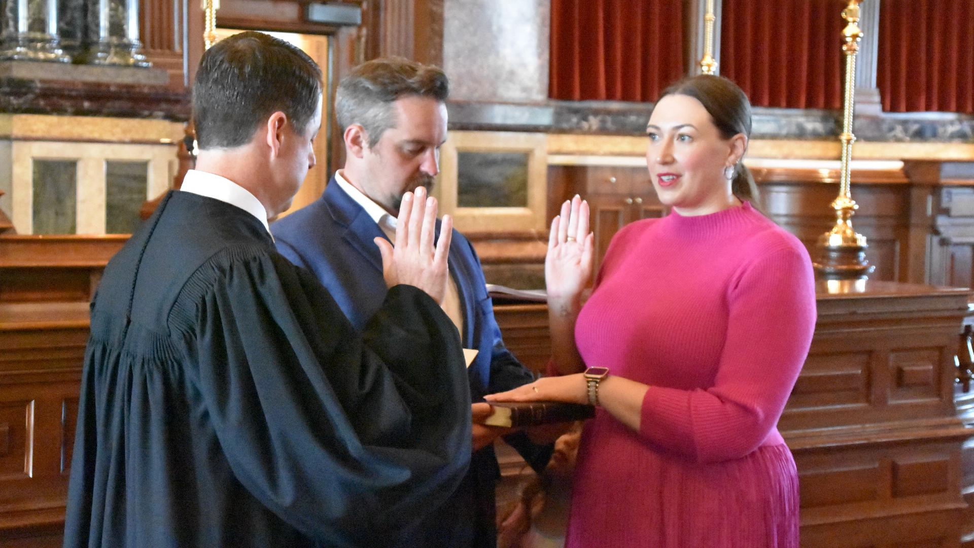 Top-seeded Sabalenka beats 18-year-old American Jovic to reach the ...