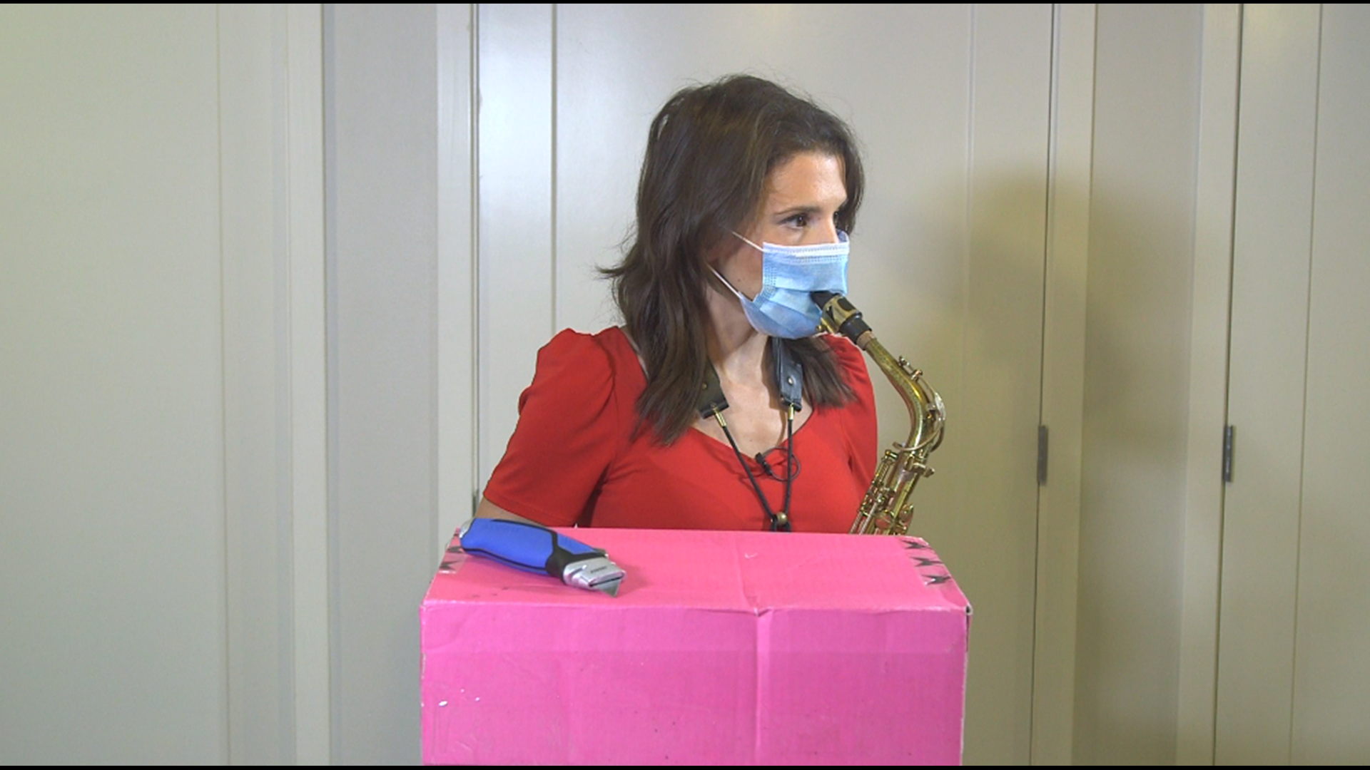 Masks on while playing instruments? School music recommendations say it ...