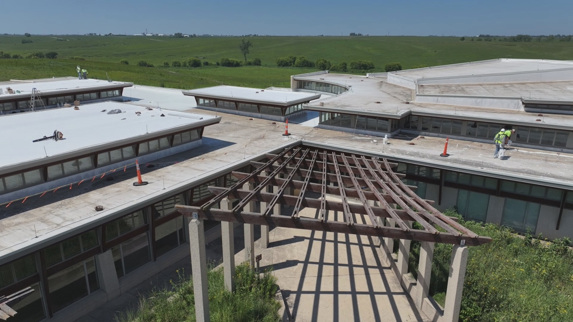 Neal Smith Wildlife Refuge visitor center closed due to hail ...