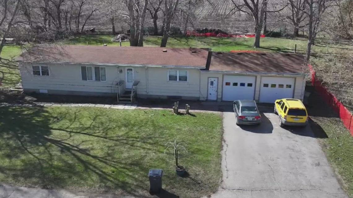 Iowa man charged with sexual abuse awaits trial amid unrelated ...