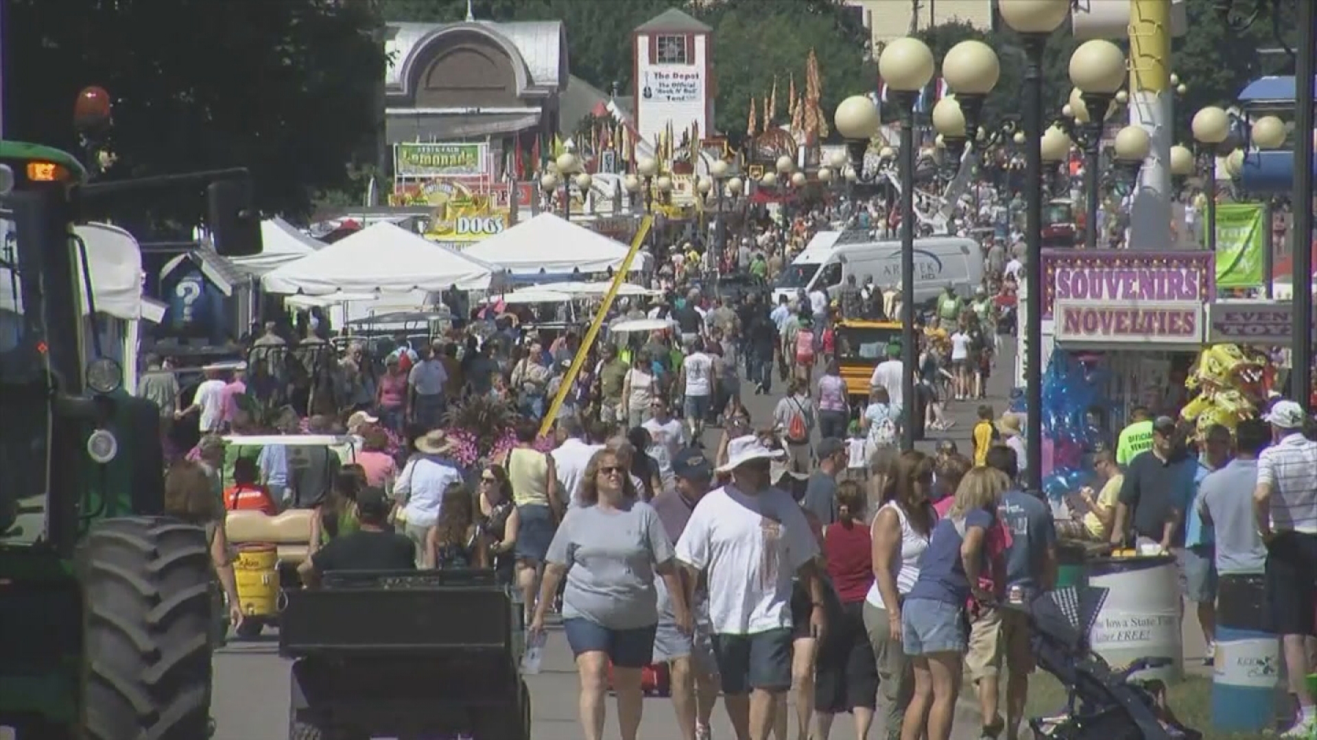 2024's Iowa State Fair parade kicks off in downtown Des Moines ...