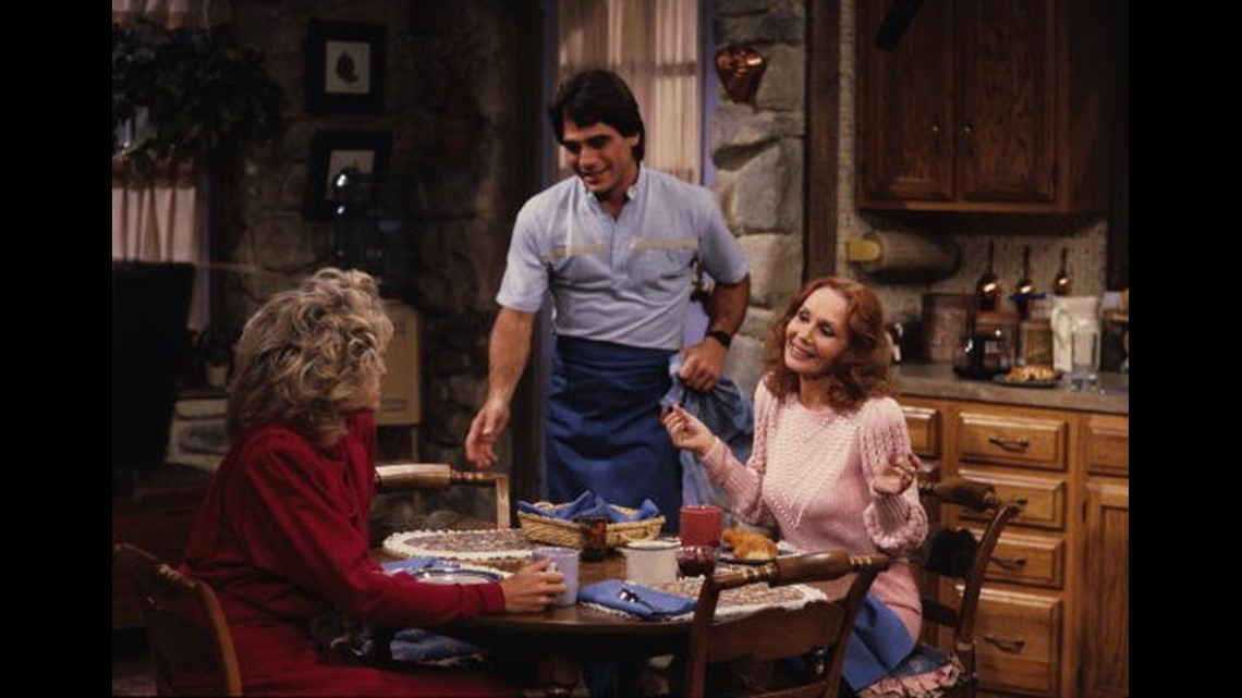 Former ‘Soap,’ ‘Who’s the Boss’ star Katherine Helmond dies at 89 ...