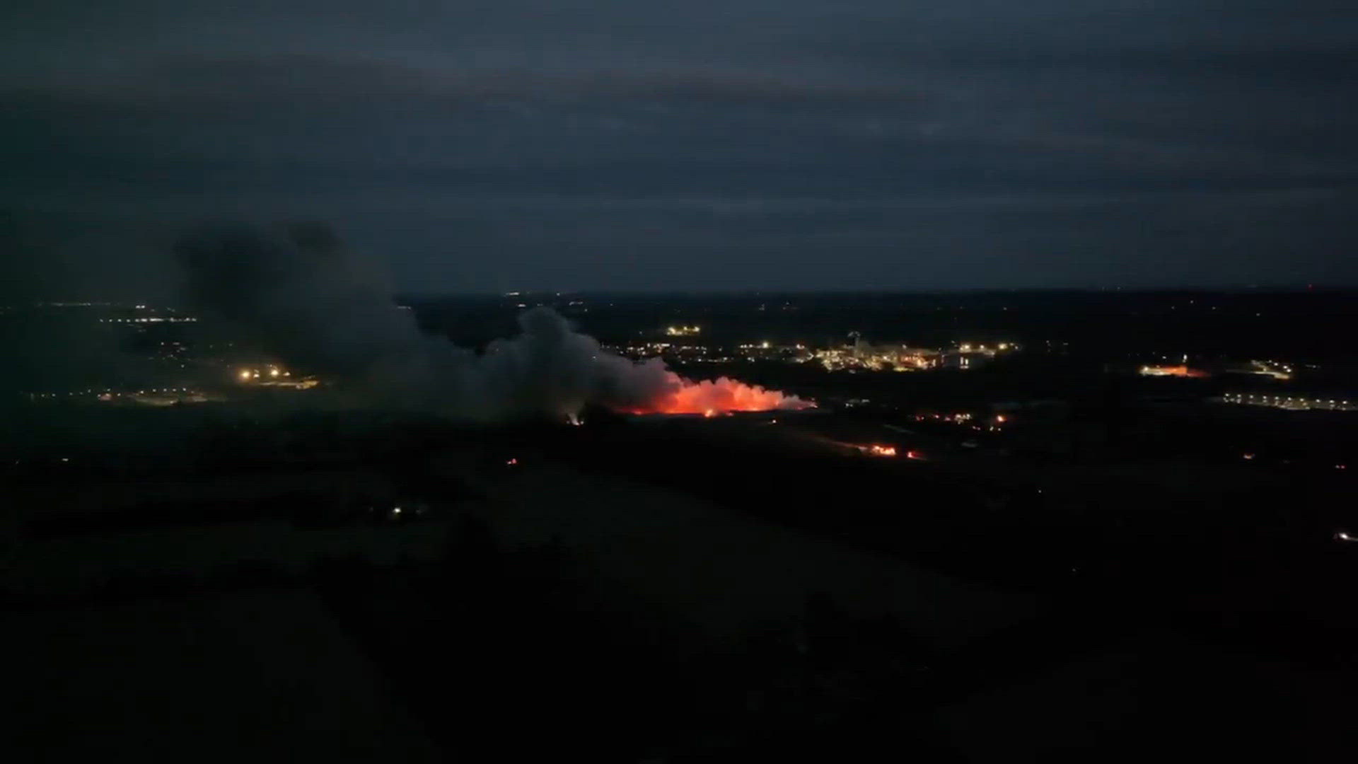 Spring Grove fire at Oldcastle mulch | fox43.com