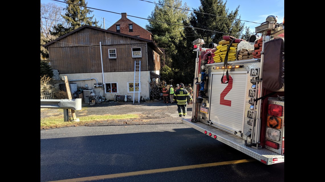 Firefighters battle apartment fire in West Lampeter Twp | fox43.com