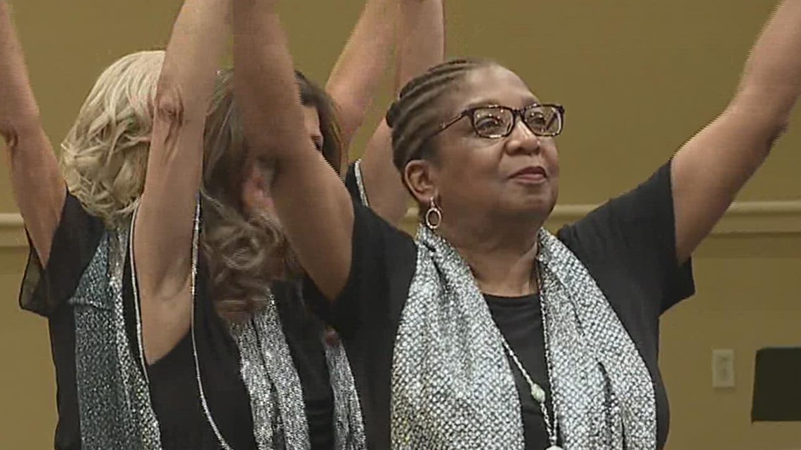 Senior pageant honors woman reaching an age of elegance | fox43.com