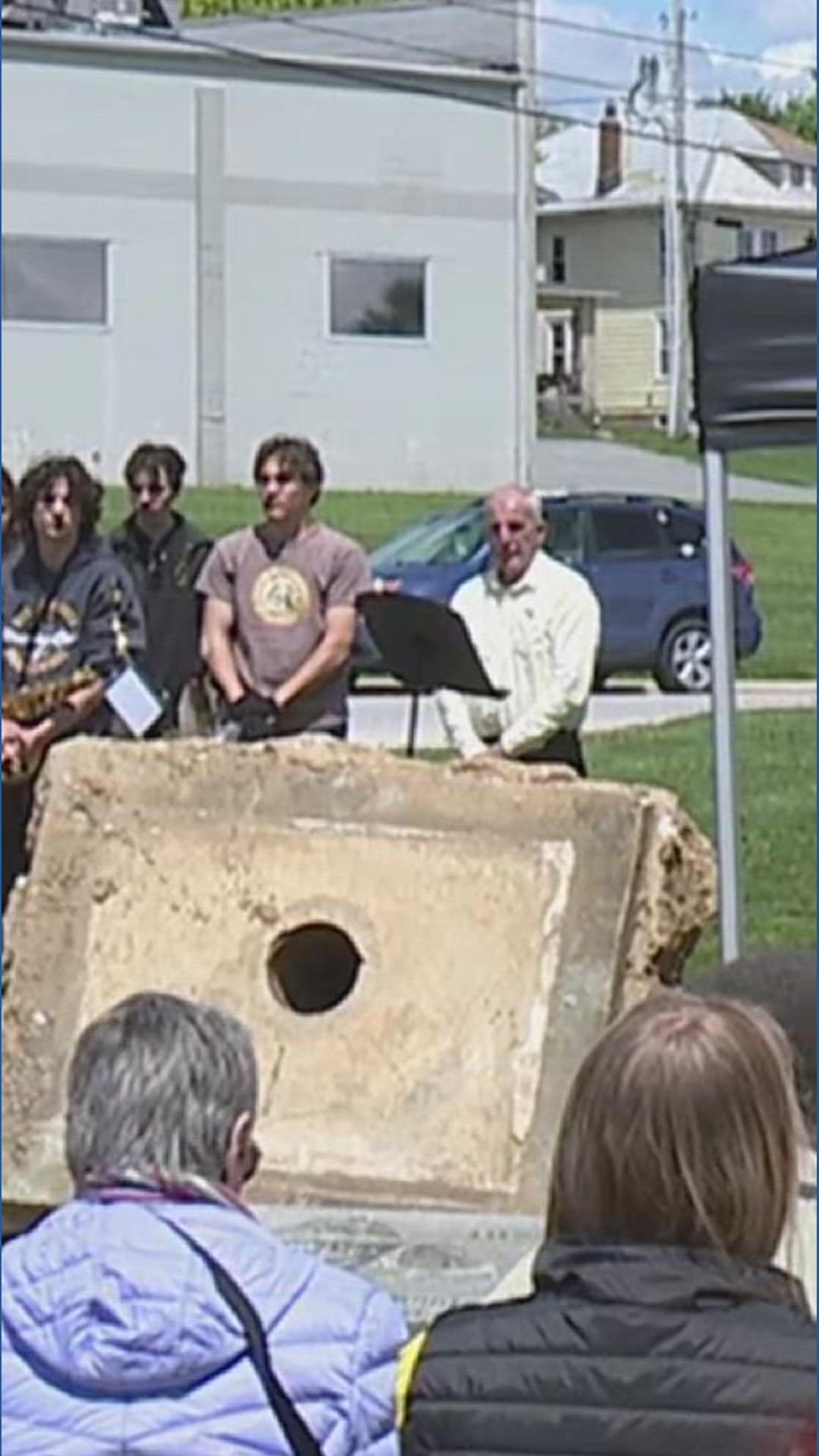 50-year-old time capsule opened at a York County high school | fox43.com