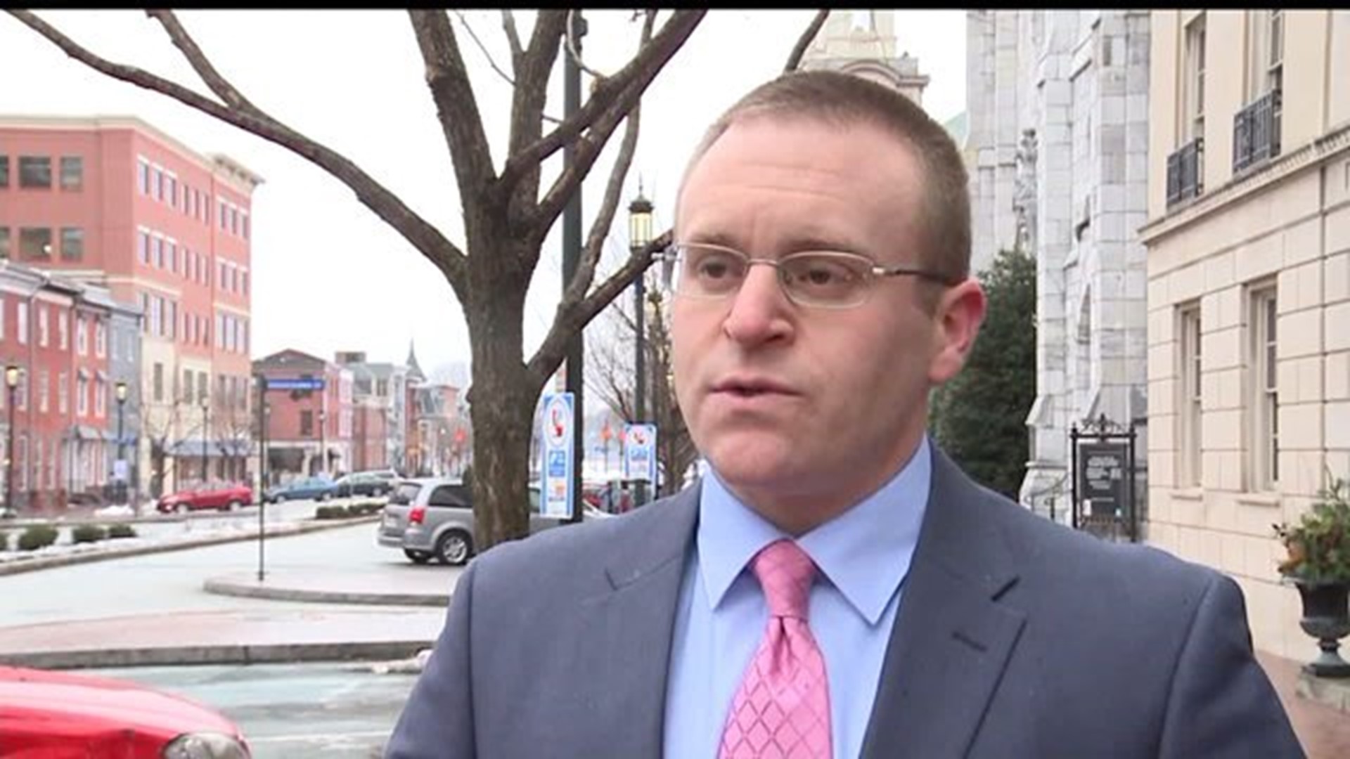 Minimum Wage Workers March On State Capitol Fox43 minimum-wage-workers-march-on-state-capitol-fox43