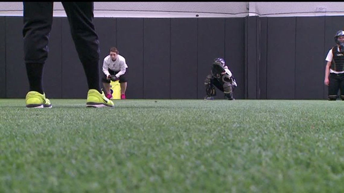 The Sadowski Spotlight: USA Softball Skills Clinic | fox43.com