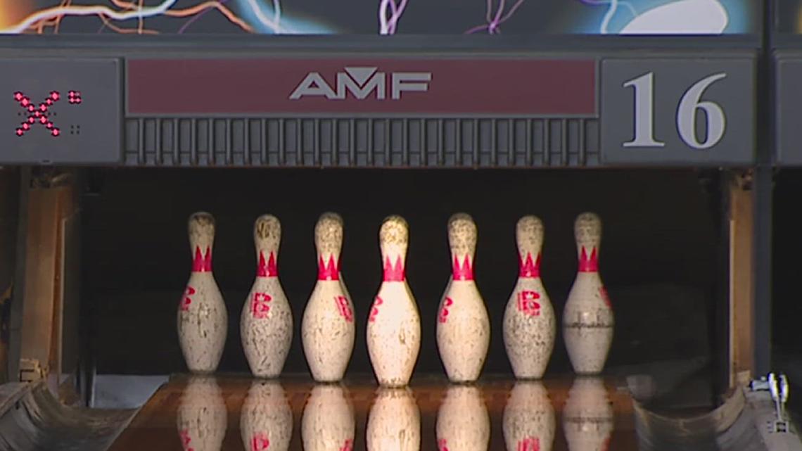 Family bowling alley fights to stay afloat amid challenges | fox43.com