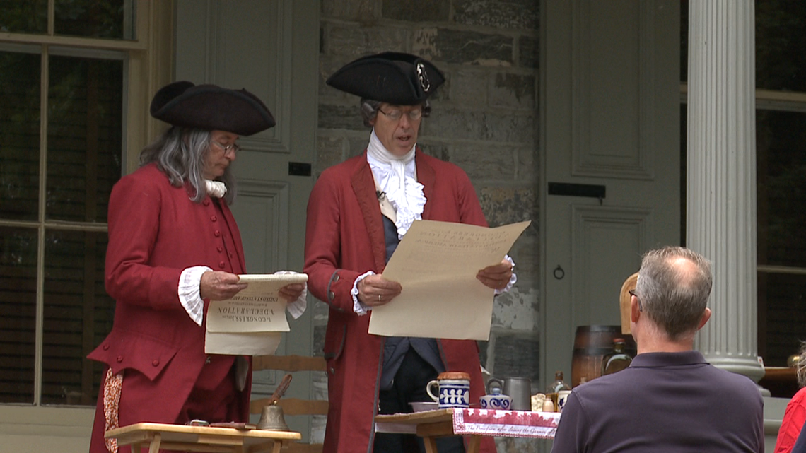Declaration of Independence reenactment gives 240-year-old glimpse into ...