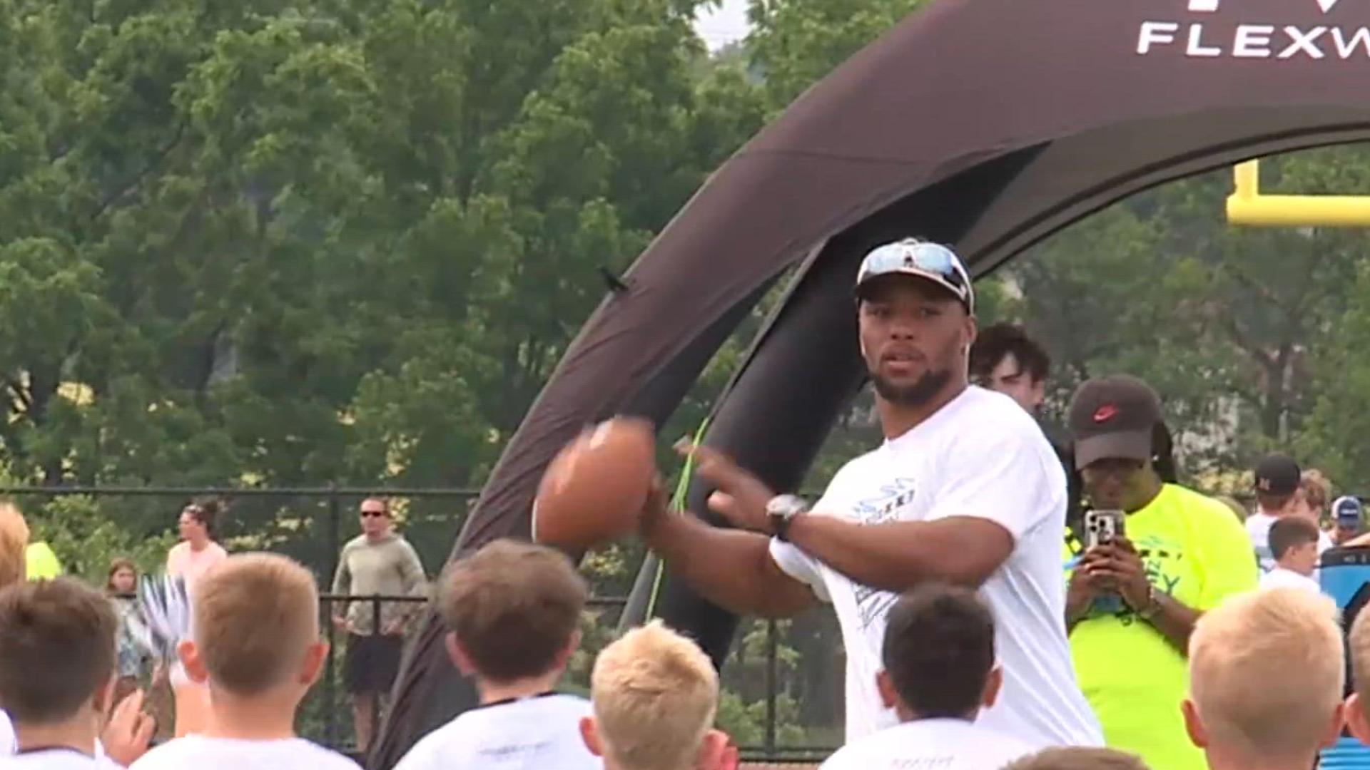 Philadelphia Eagles star Saquon Barkley inspires young athletes at ...