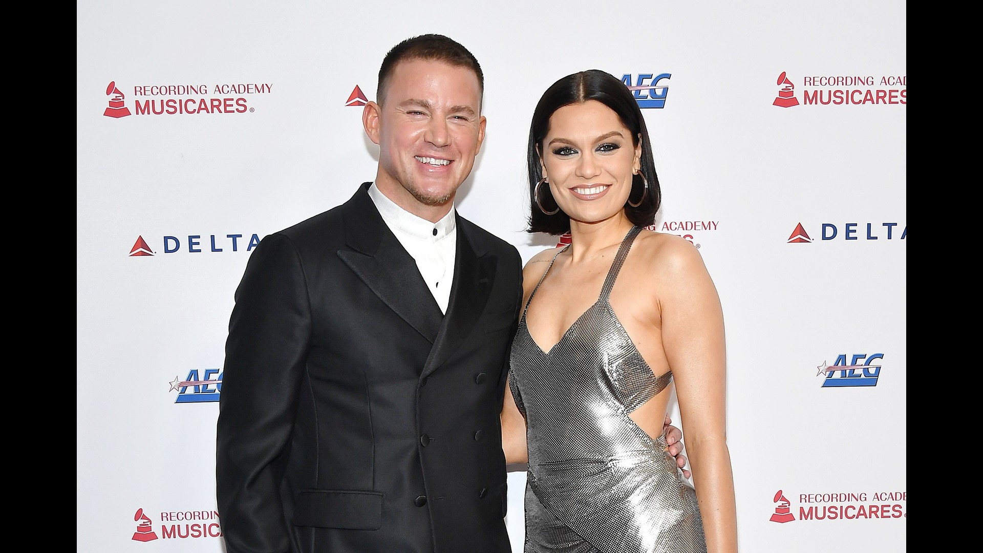 It looks like Channing Tatum is no longer a single man | fox43.com